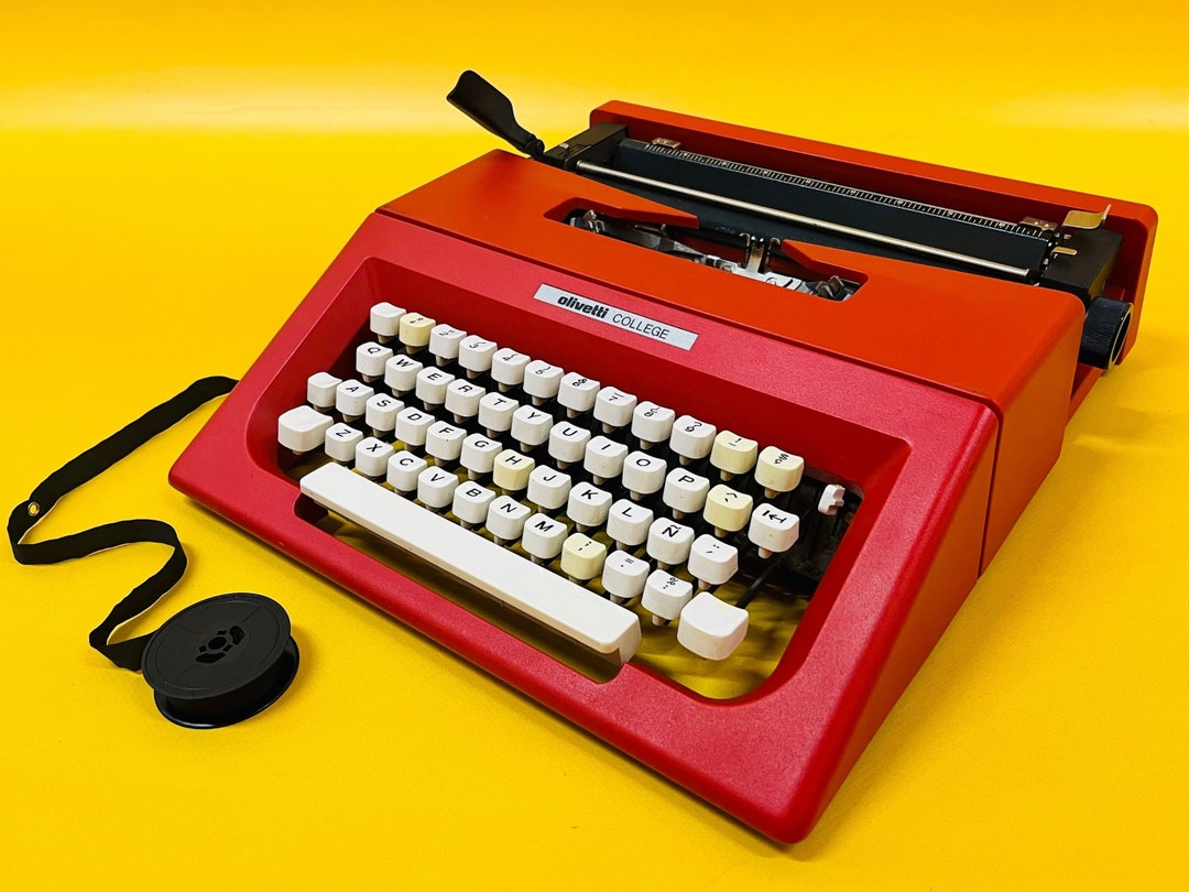 OLIVETTI COLLEGE Working Typewriter 1980s Typewriter Red - Etsy