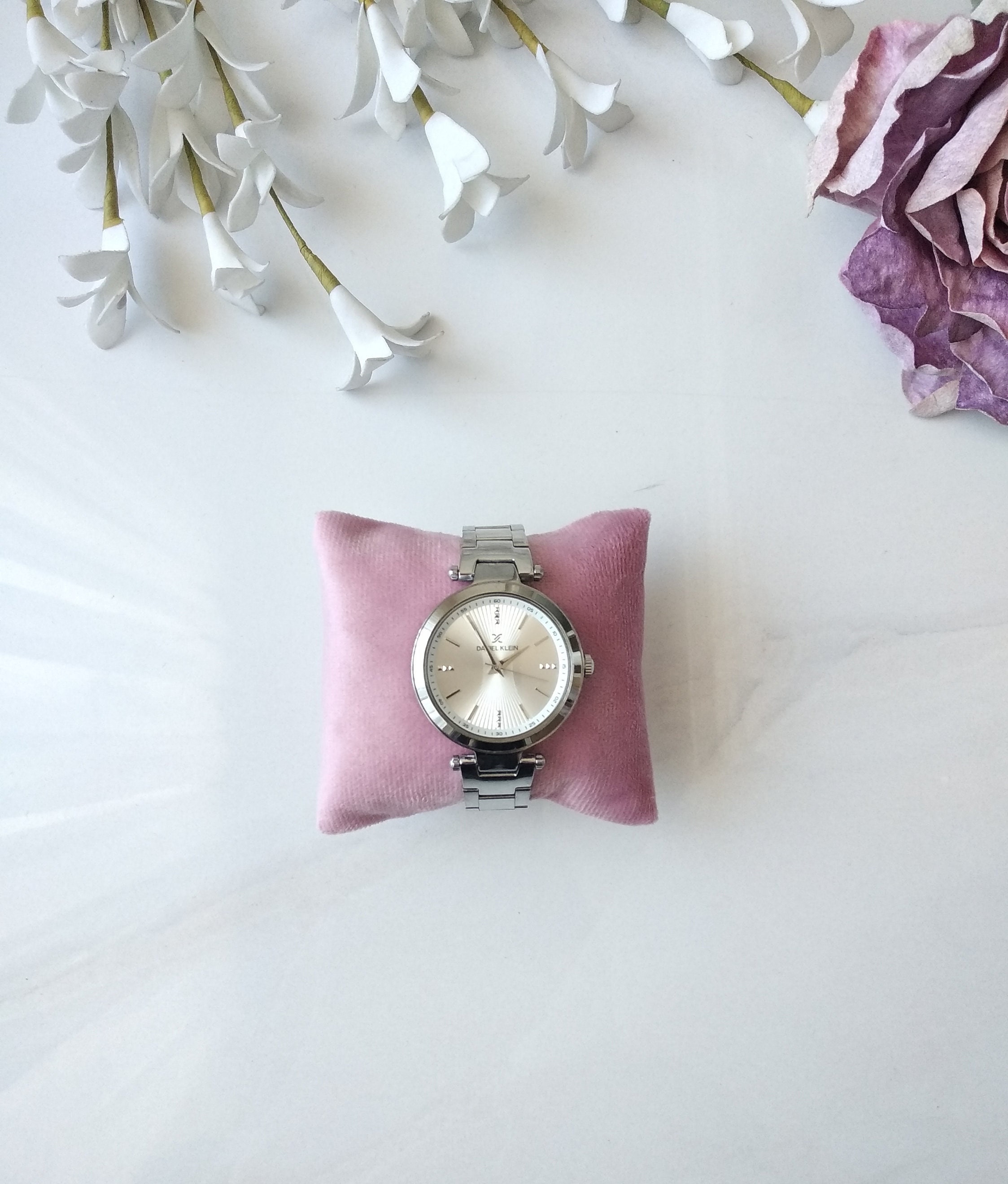 Pink Velvet Watch Pillow, Watch Box Pillows, Bracelets Pillow, Custom ...