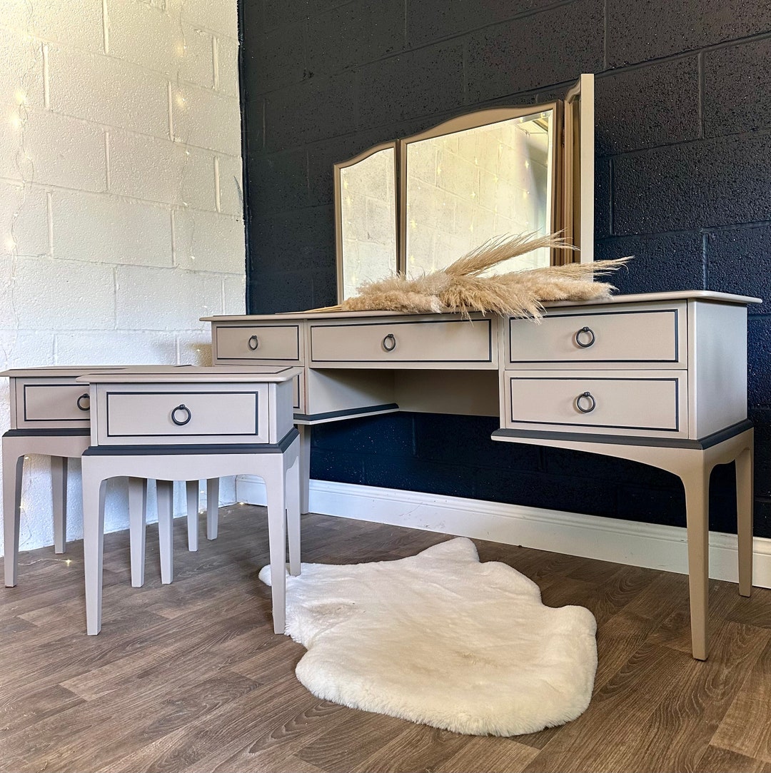 Stag Dressing Table With Triple Mirror and Pair of Bedside Tables ...
