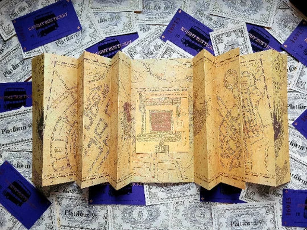 Objects From the Harry Potter Film Universe, Hogwarts, Marauder's Map ...