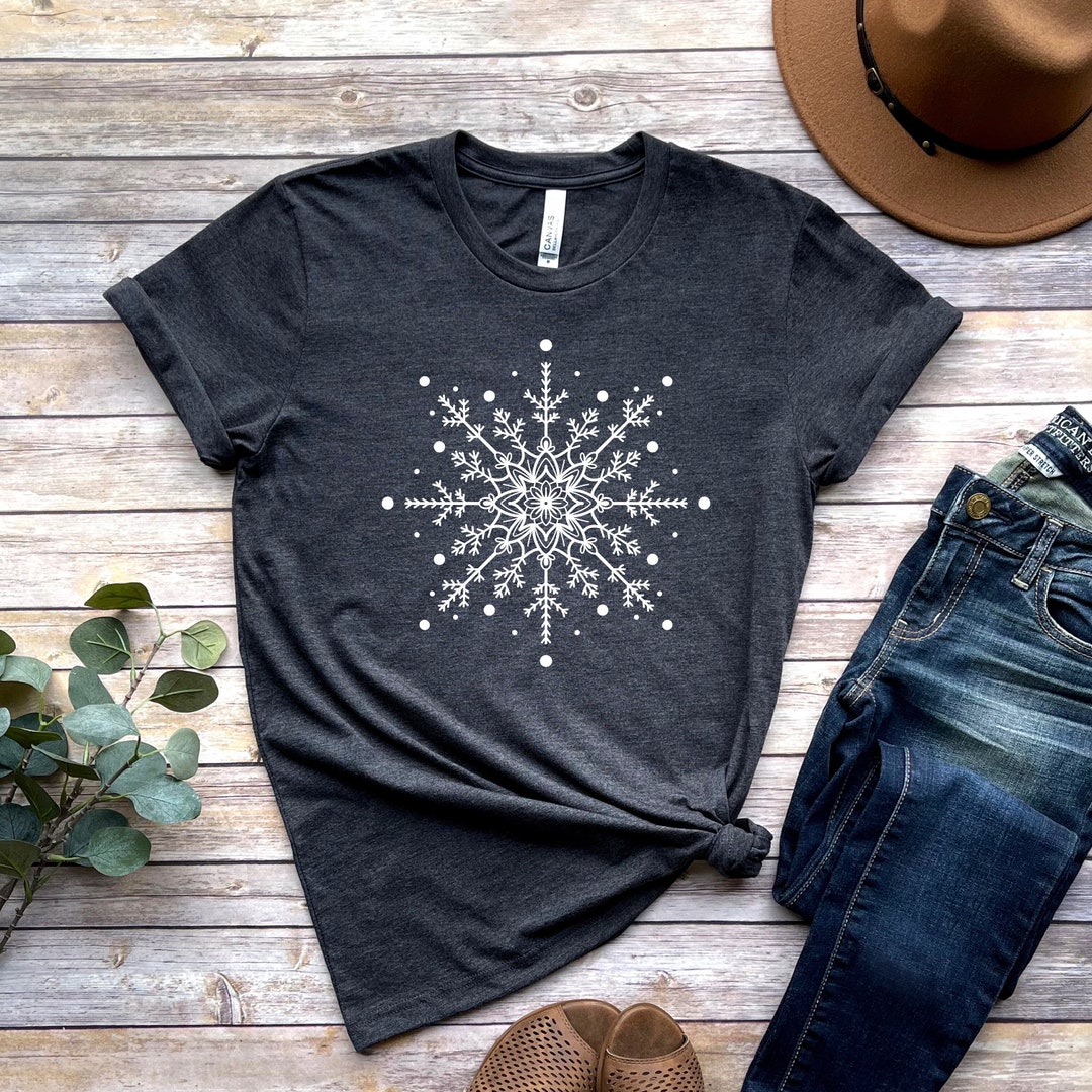 Snowflake T-shirt Christmas Shirt Holiday Party Shirt Women - Etsy