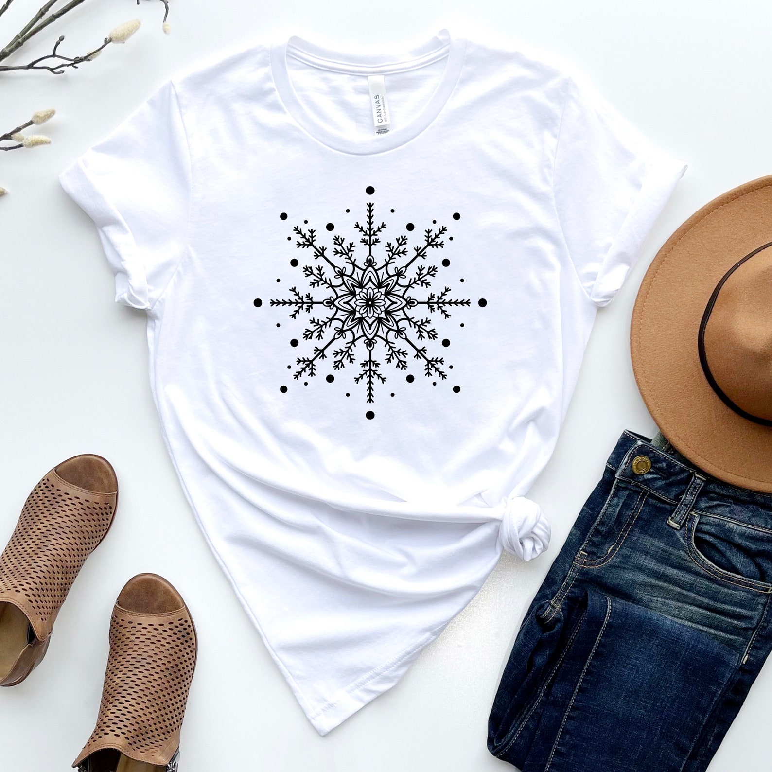 Snowflake T-shirt Christmas Shirt Holiday Party Shirt Women - Etsy