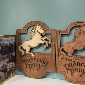 Prancing Pony & Green Dragon Pub Signs - Etsy