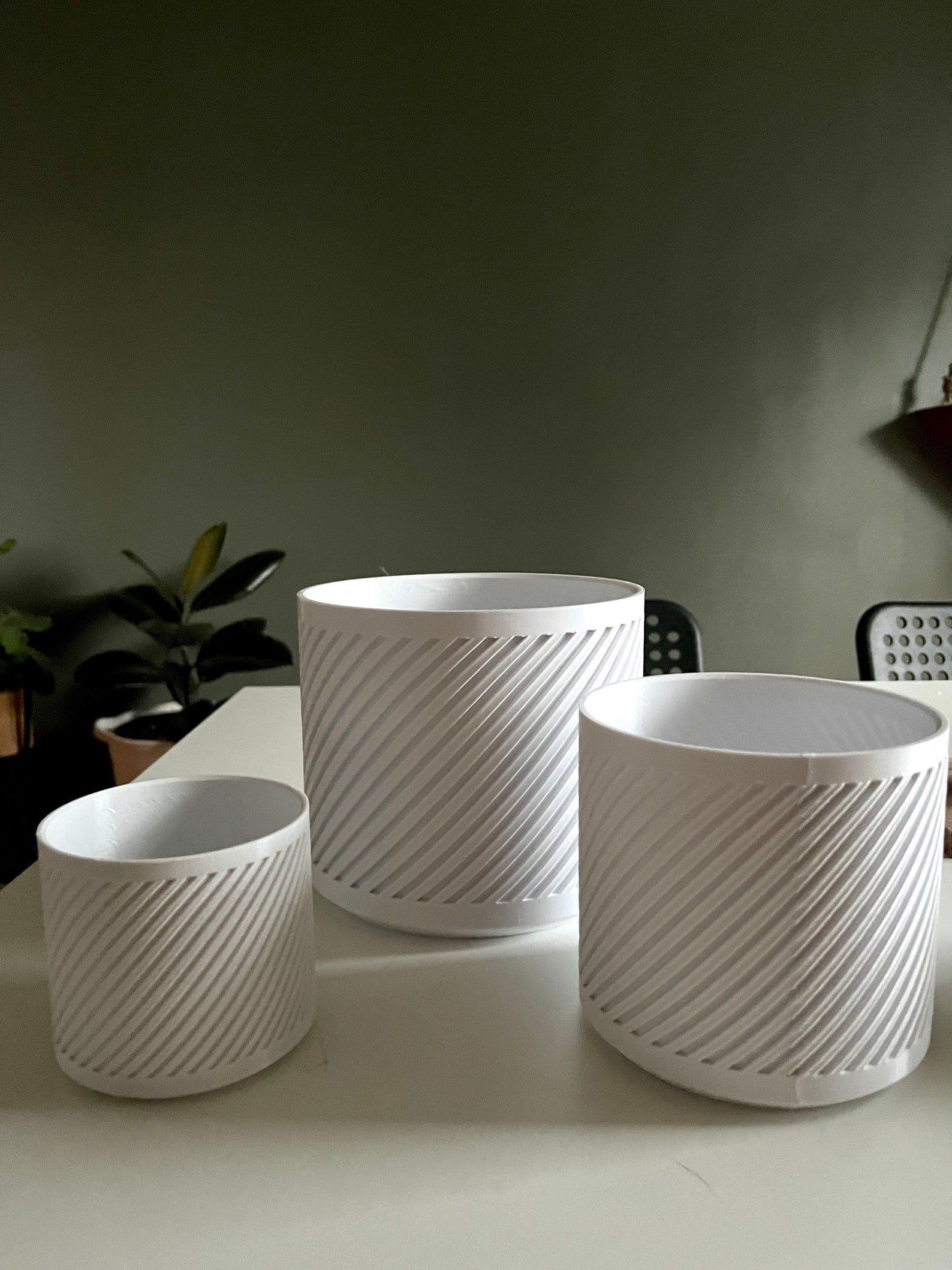 Set of 3 Stacking Geometric Plant Pots - Etsy Canada