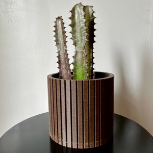 Nordic Plant Pot (NEW DARK CEDAR) Mid-century Plant Pot | Scandinavian ...