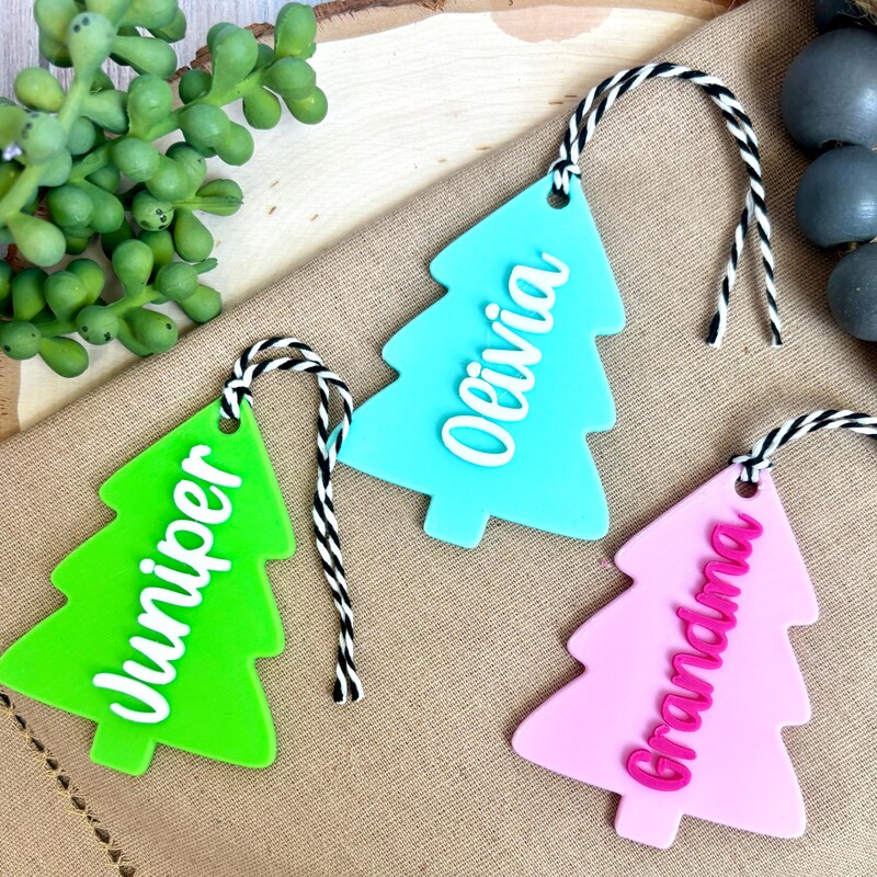 Custom Christmas Tag - Etsy