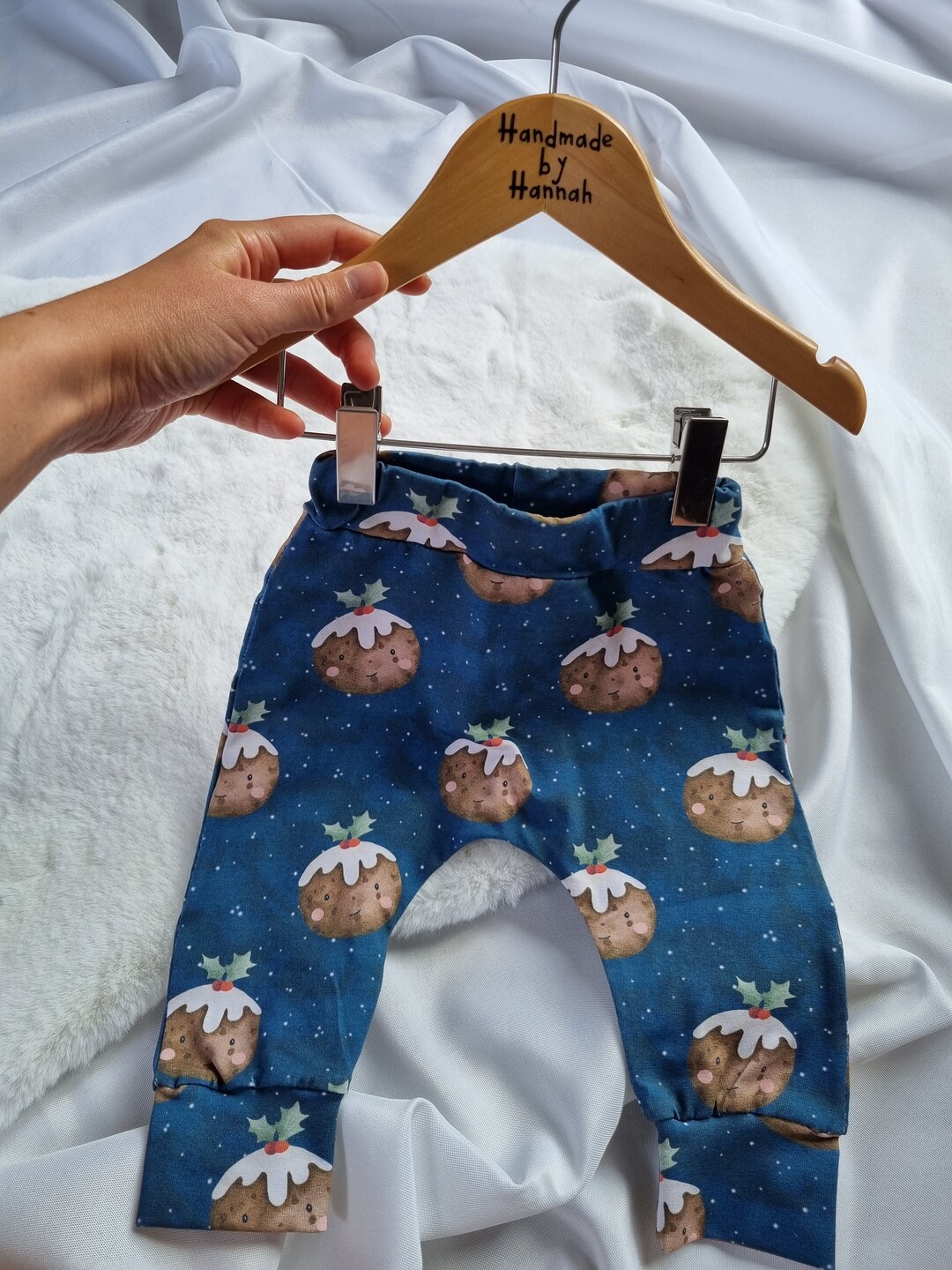 Smiling Christmas Pudding Baby Leggings. Elasticated Waist and Cuffed ...