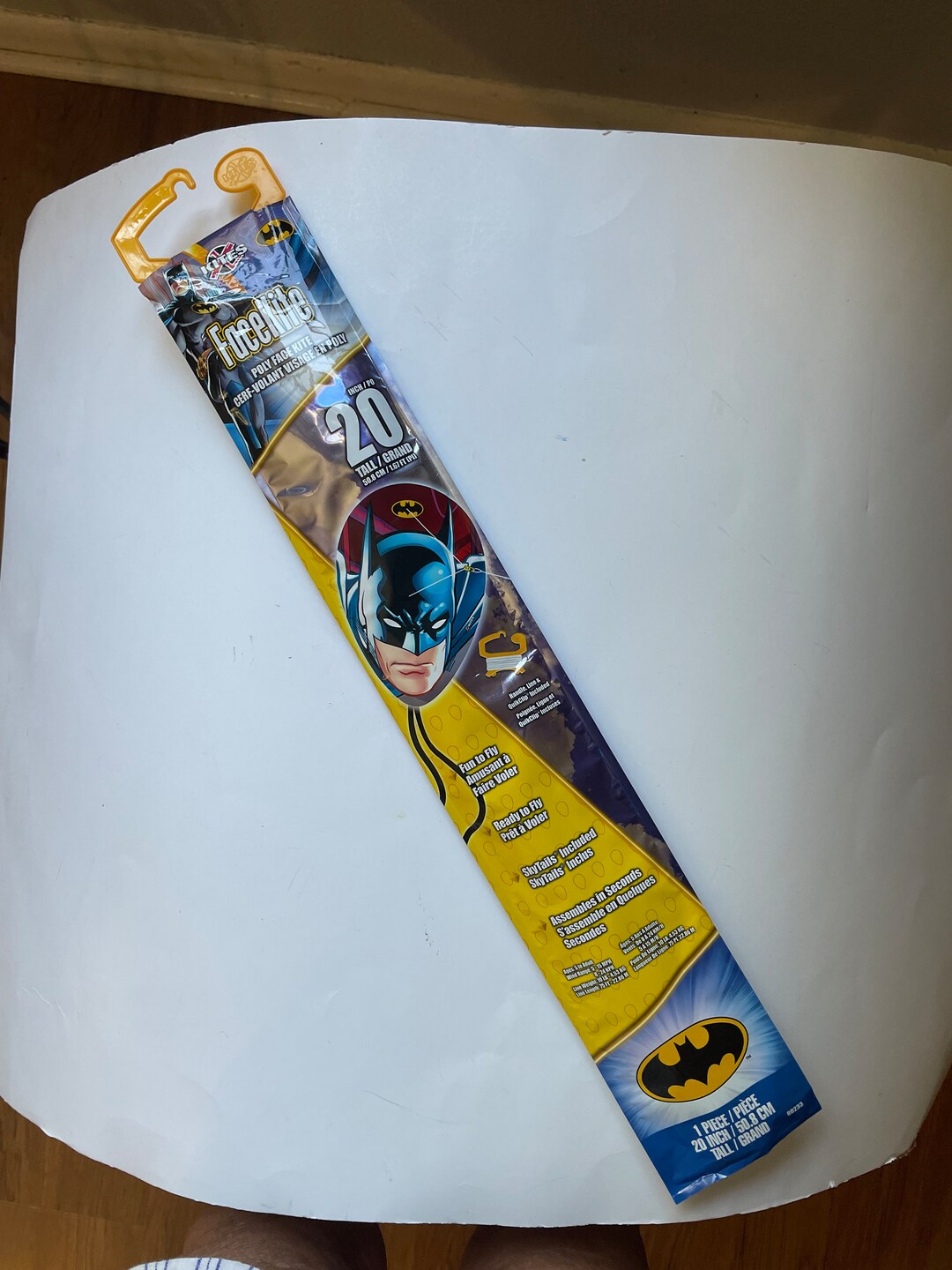 20 Inch Tall Batman Ready to Fly Poly Face Kite With Handle Line & Quik ...