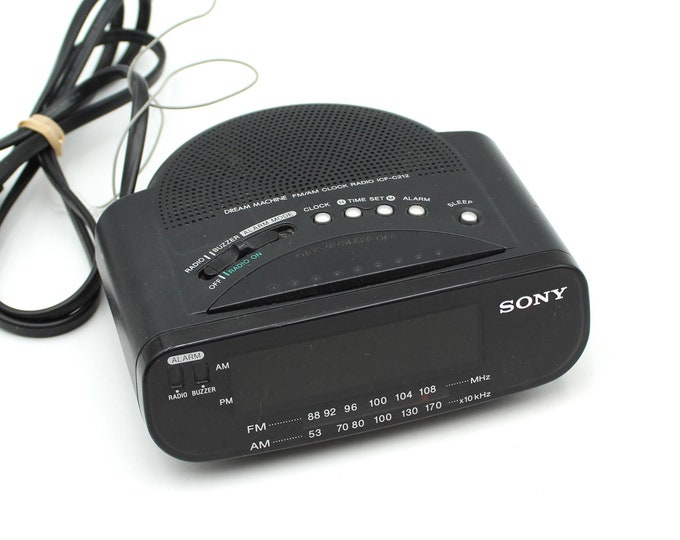 Black Sony Dream Machine Alarm Clock - Vintage, AM/FM Radio, Green ...