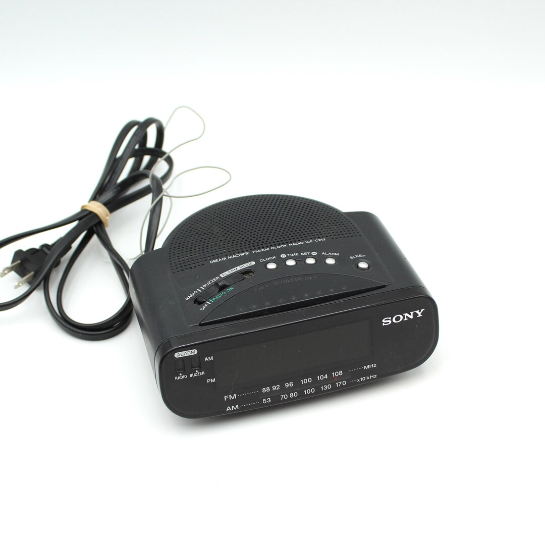 Black Sony Dream Machine Alarm Clock - Vintage, AM/FM Radio, Green ...