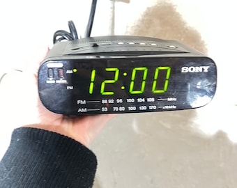 Vintage Sony Dream Machine Alarm Clock Radio AM/FM With Battery Backup ...