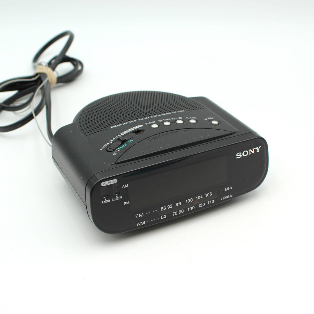 Black Sony Dream Machine Alarm Clock - Vintage, AM/FM Radio, Green ...