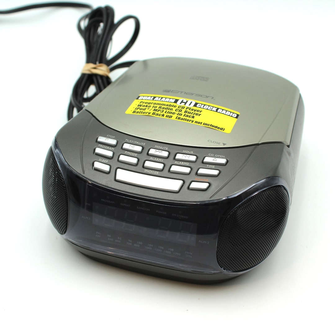 Vintage 2000s CD Alarm Clock Radio Emerson, Alarm Clock, Electronic ...
