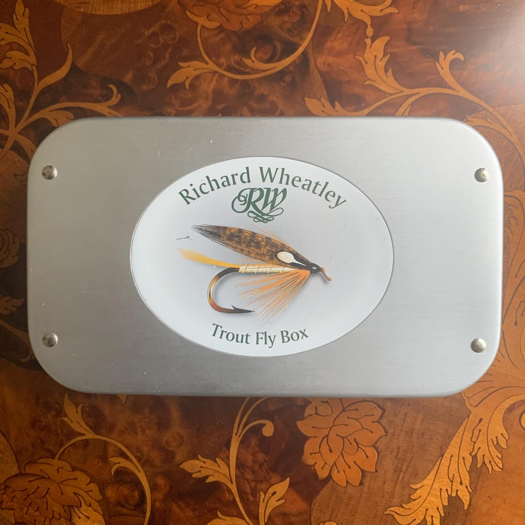 Richard Wheatly Trout Fly Box W/2 Side Compartments and 110+ Flies ...