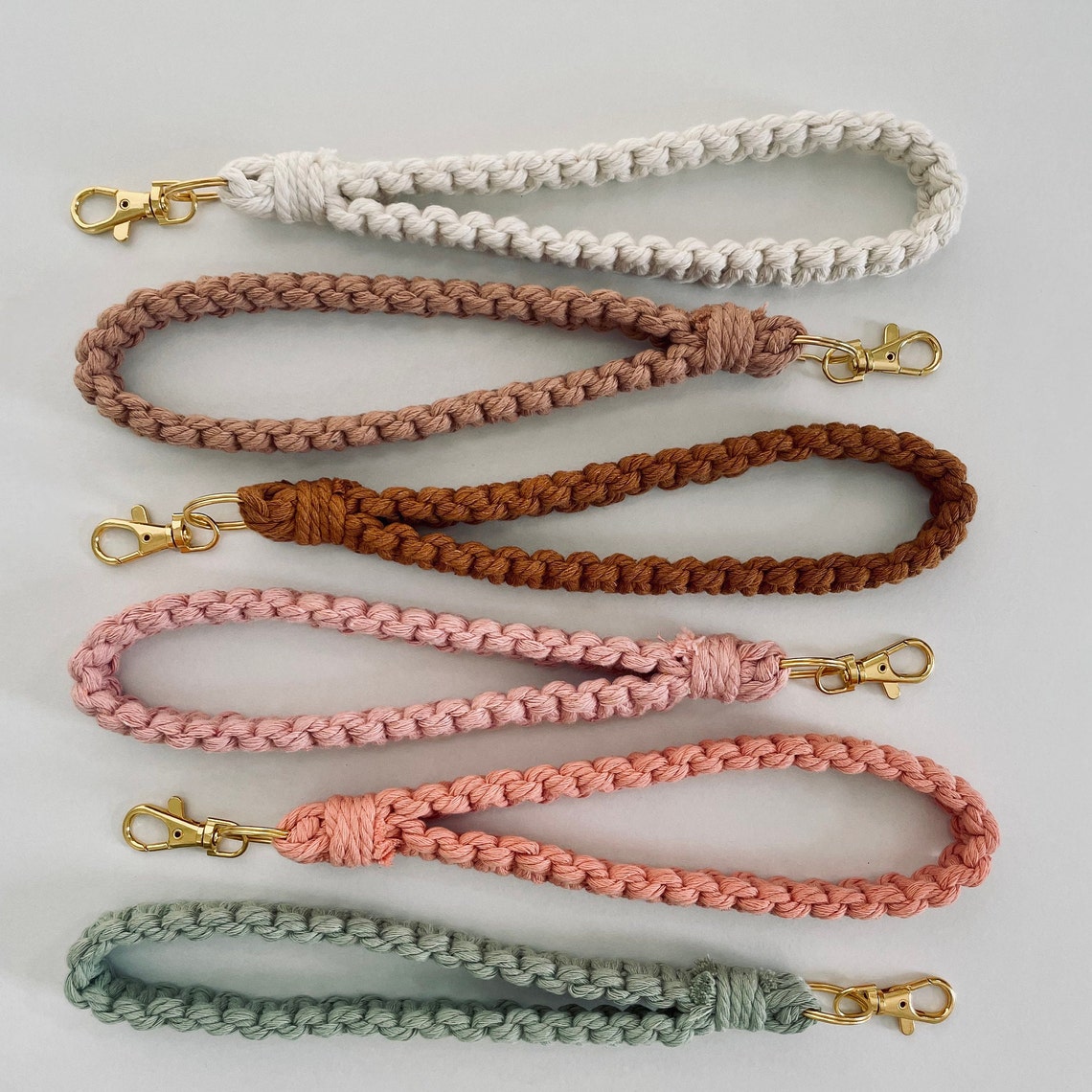 Macramé Wristlet Keychain | Macrame Wristlet | Macramé Accessory | Key ...