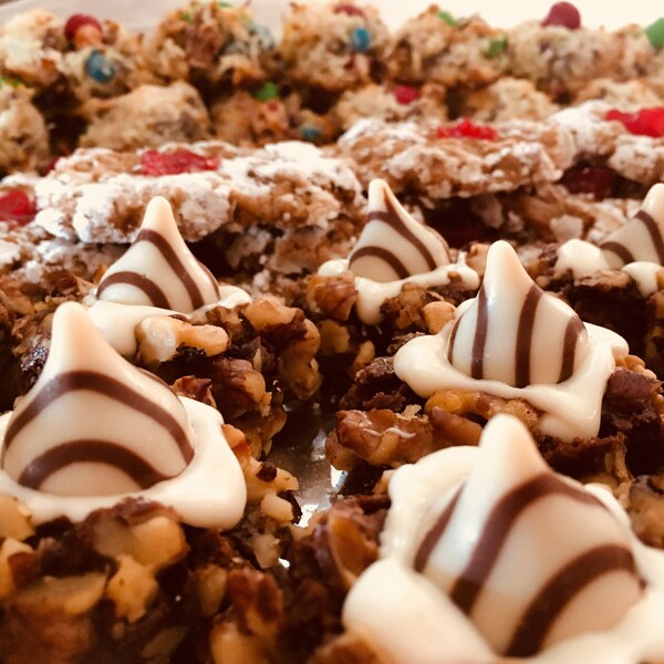 Assorted Cookie Box - Etsy