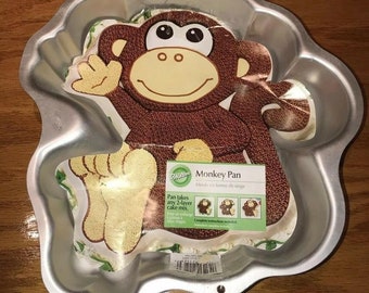 Vintage Cake Pan | Etsy