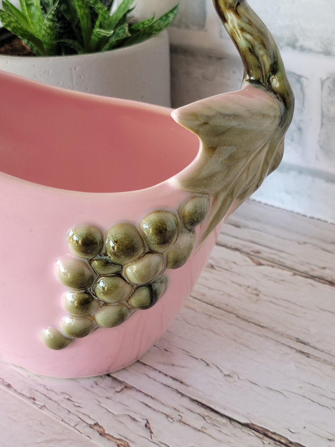 Hull Pottery Tokay RARE Vintage 1950's Pottery Pink and Grape Design ...