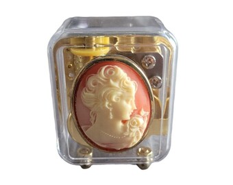 Cameo Music Box - Etsy