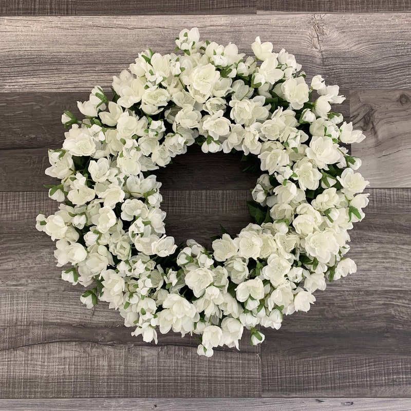 White Flower Wreath - Etsy