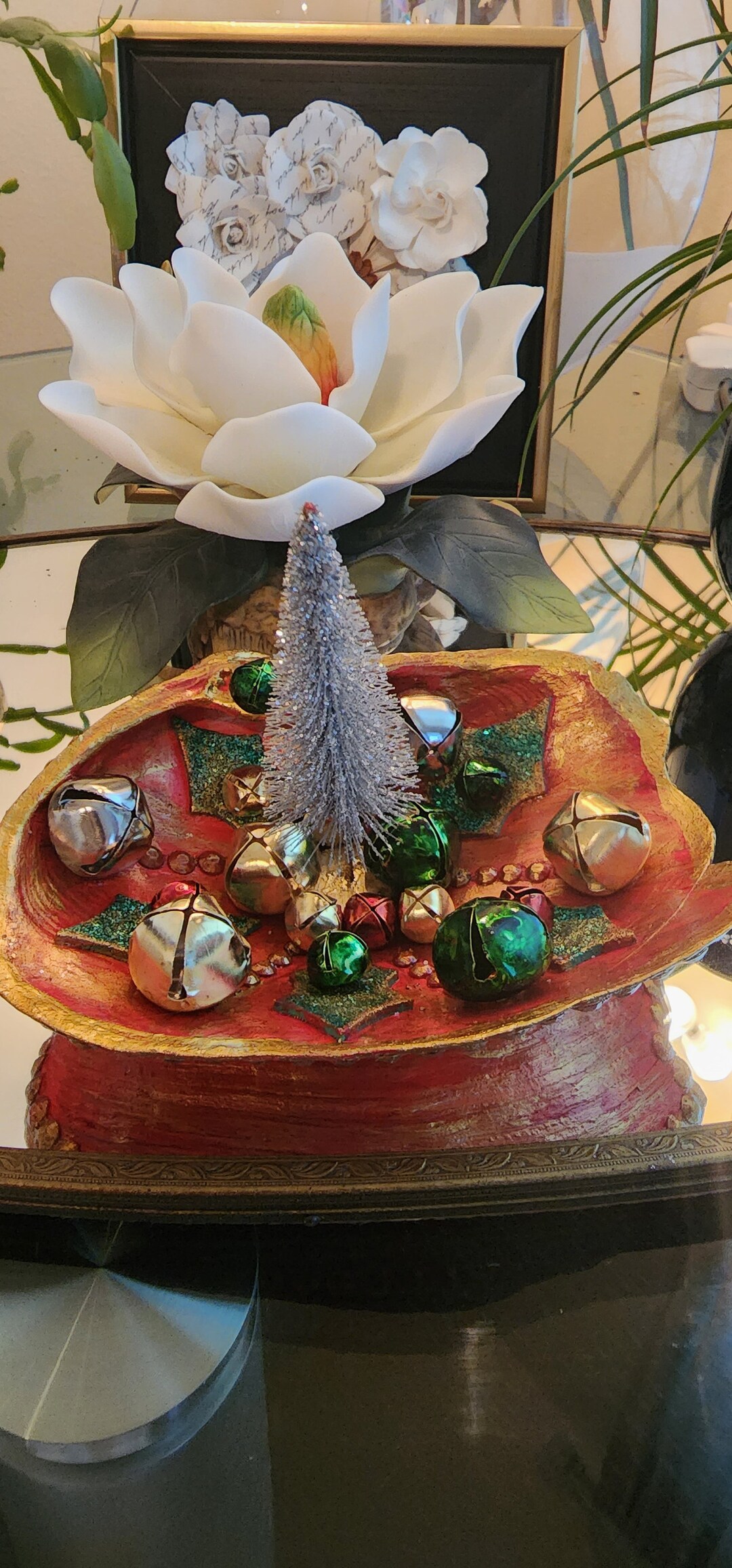 Red Christmas Tree and Jingle Bell Shell Decor, Christmas Shell Decor ...