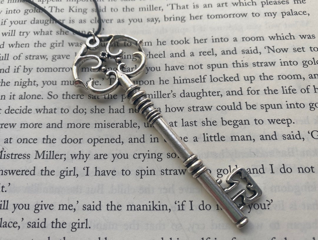 Silver Skeleton Key Necklace | Ornate Key Necklace | Skeleton Keys ...