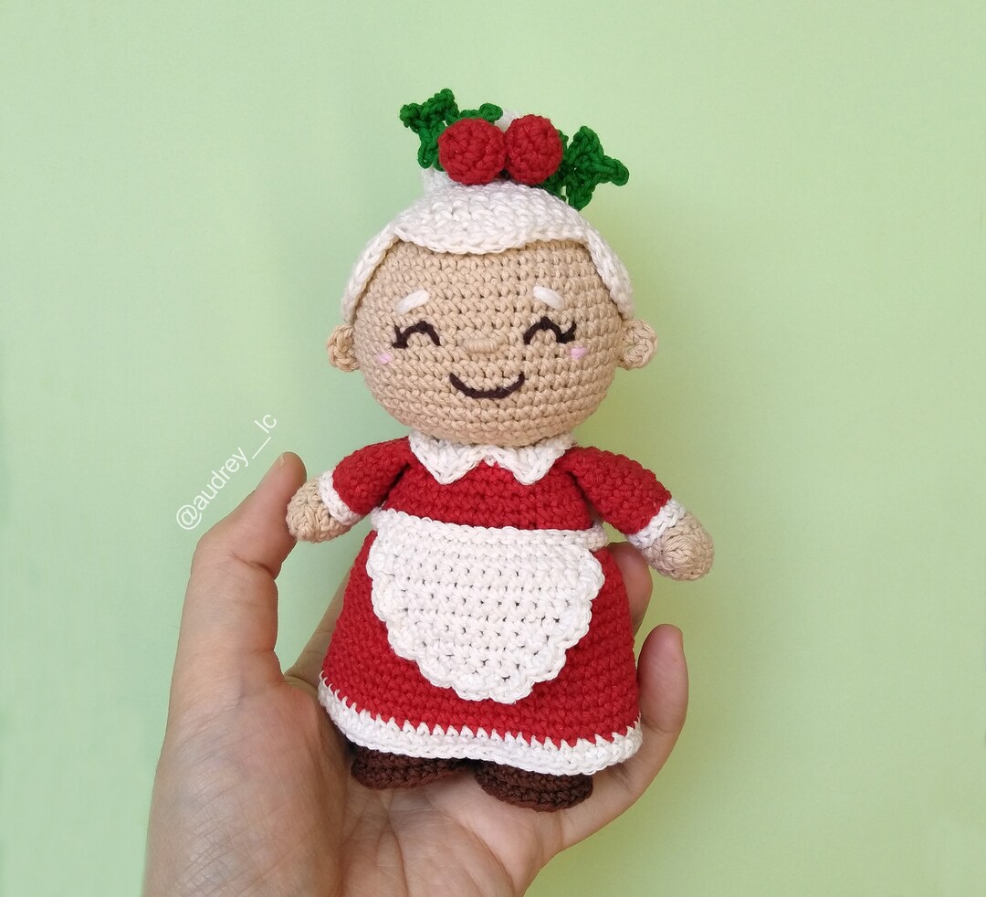 Happy Mrs. Claus Crochet Pattern - Etsy