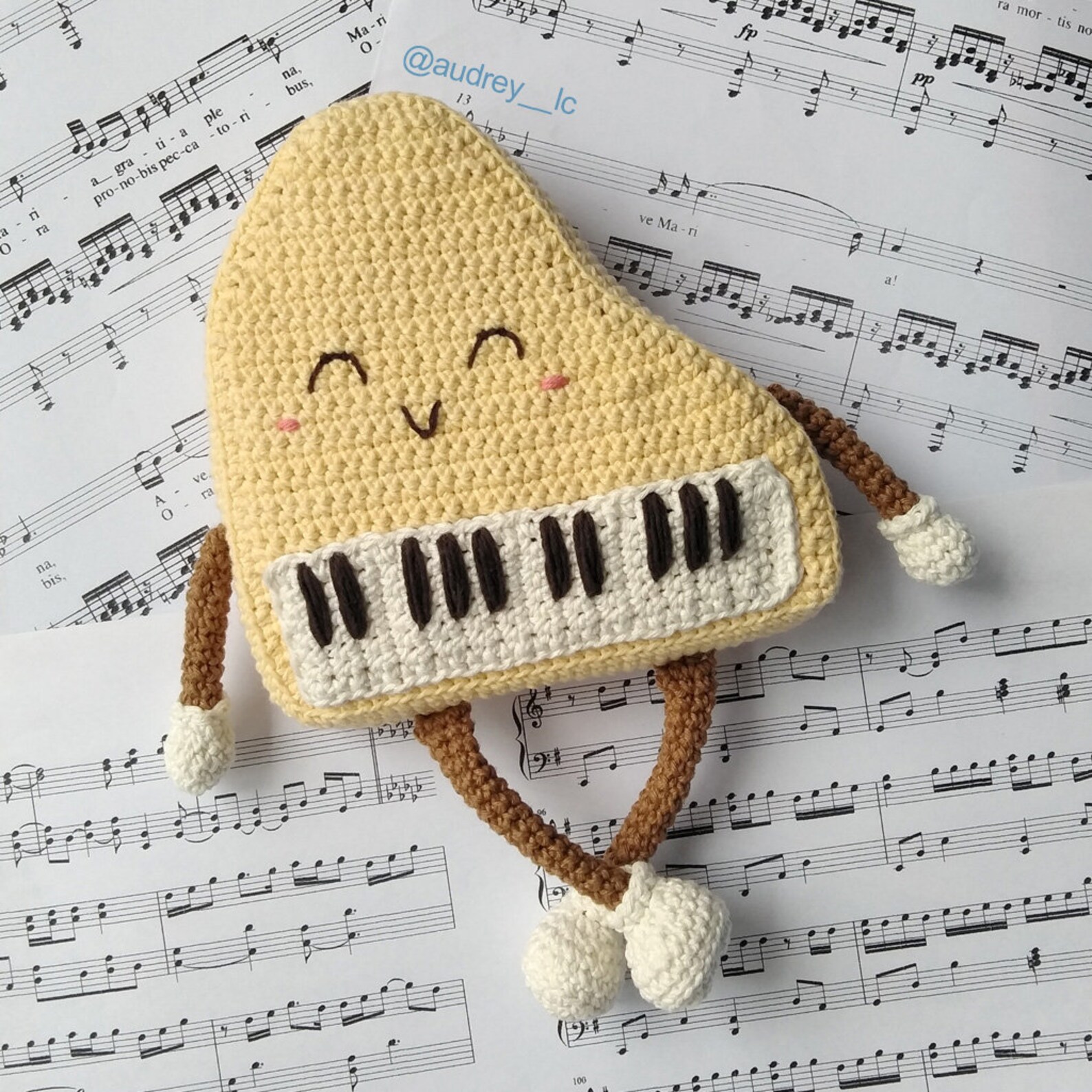 Perry the Piano Crochet Pattern - Etsy