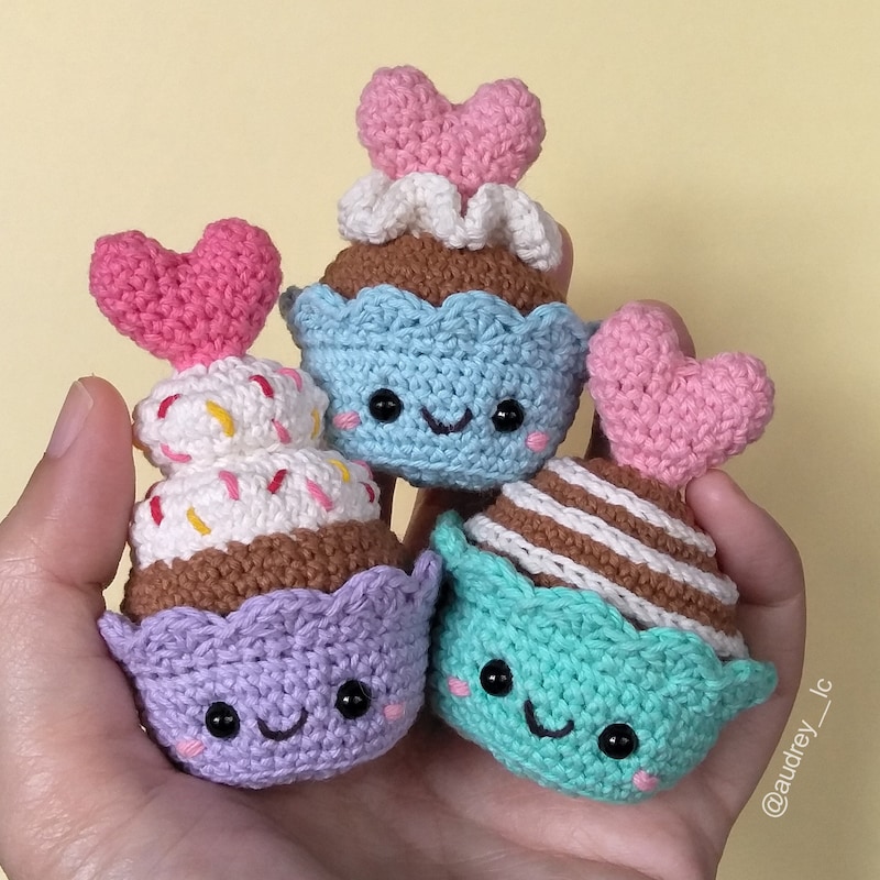 Cupcake Plushie - Etsy