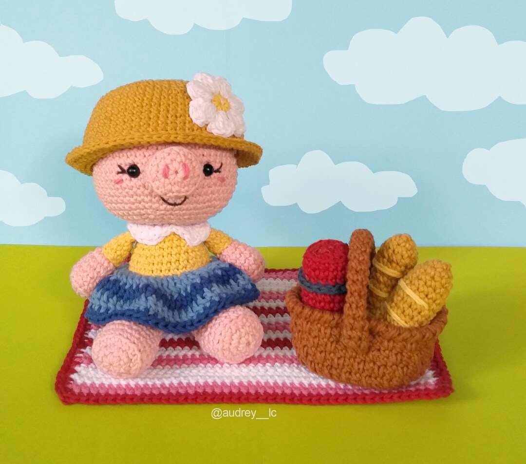 Olivia the Pig Crochet Pattern - Etsy