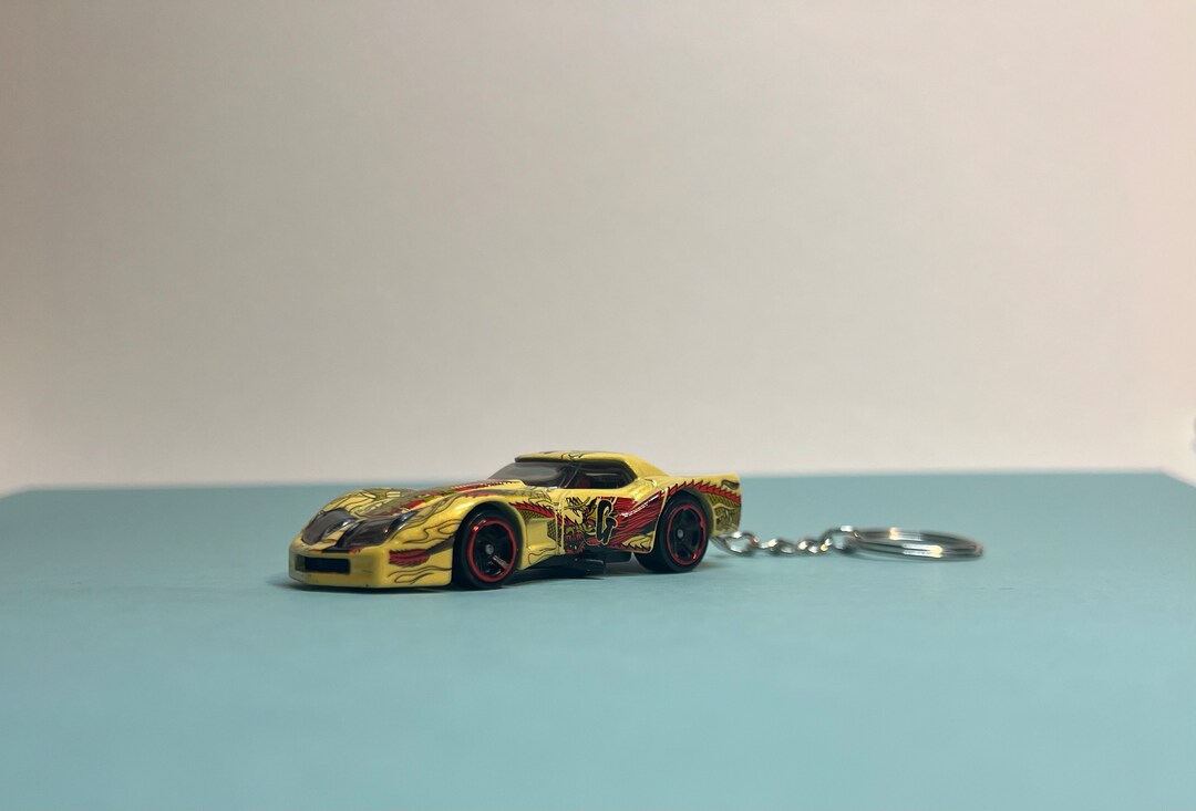 Hot Wheels Greenwood Corvette Keychain - Etsy
