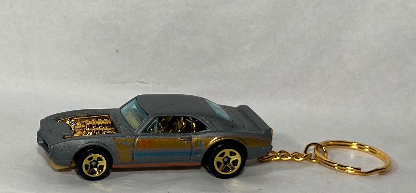 Hot Wheels custom 67 Pontiac Firebird Keychain - Etsy