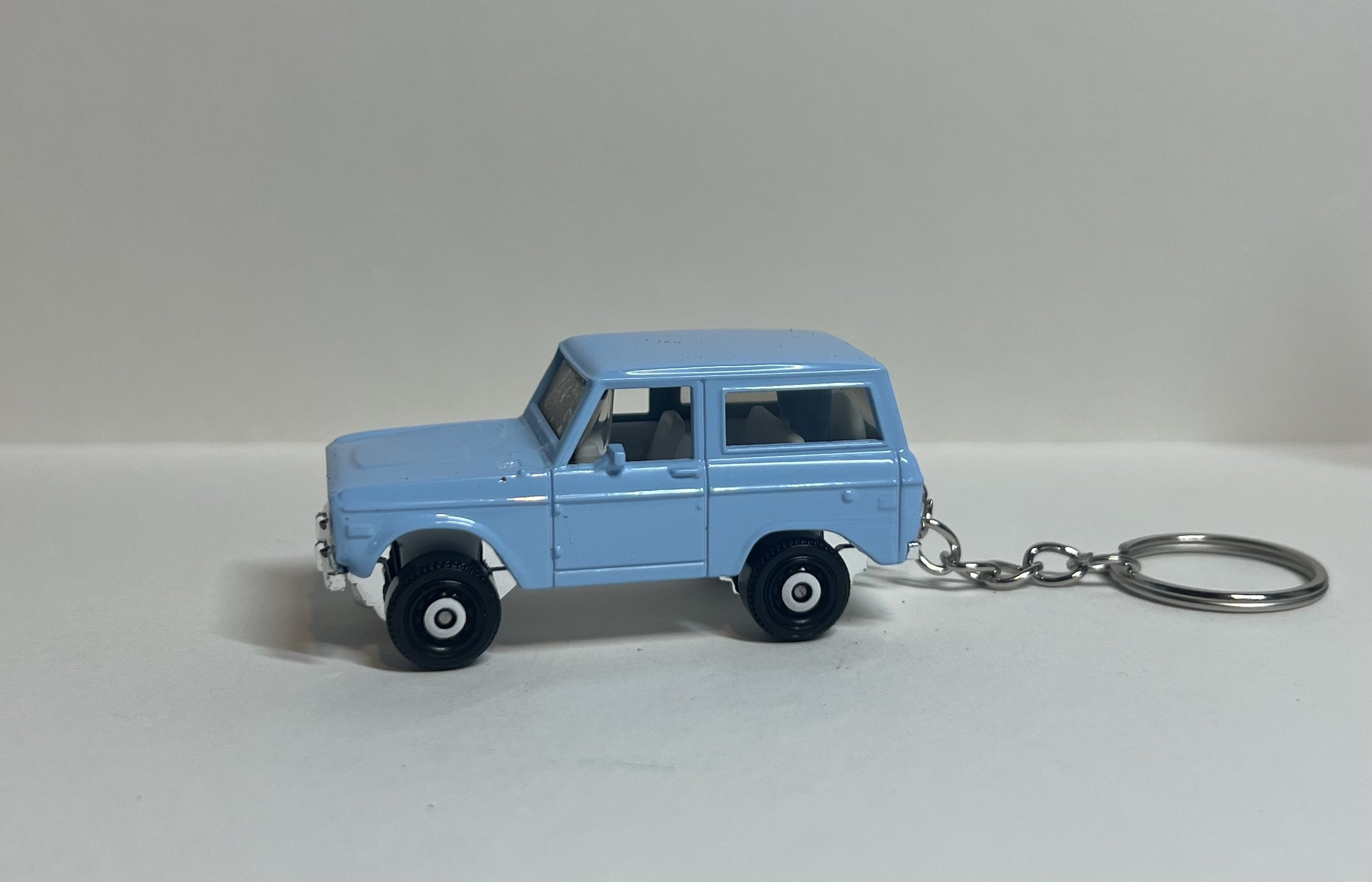 Matchbox 1970 Ford Bronco Keychain - Etsy