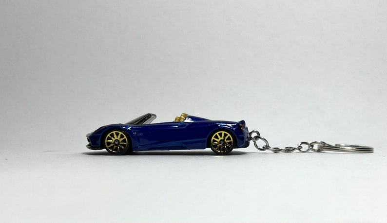 Hot Wheels Pagani Huayra Roadster Keychain - Etsy