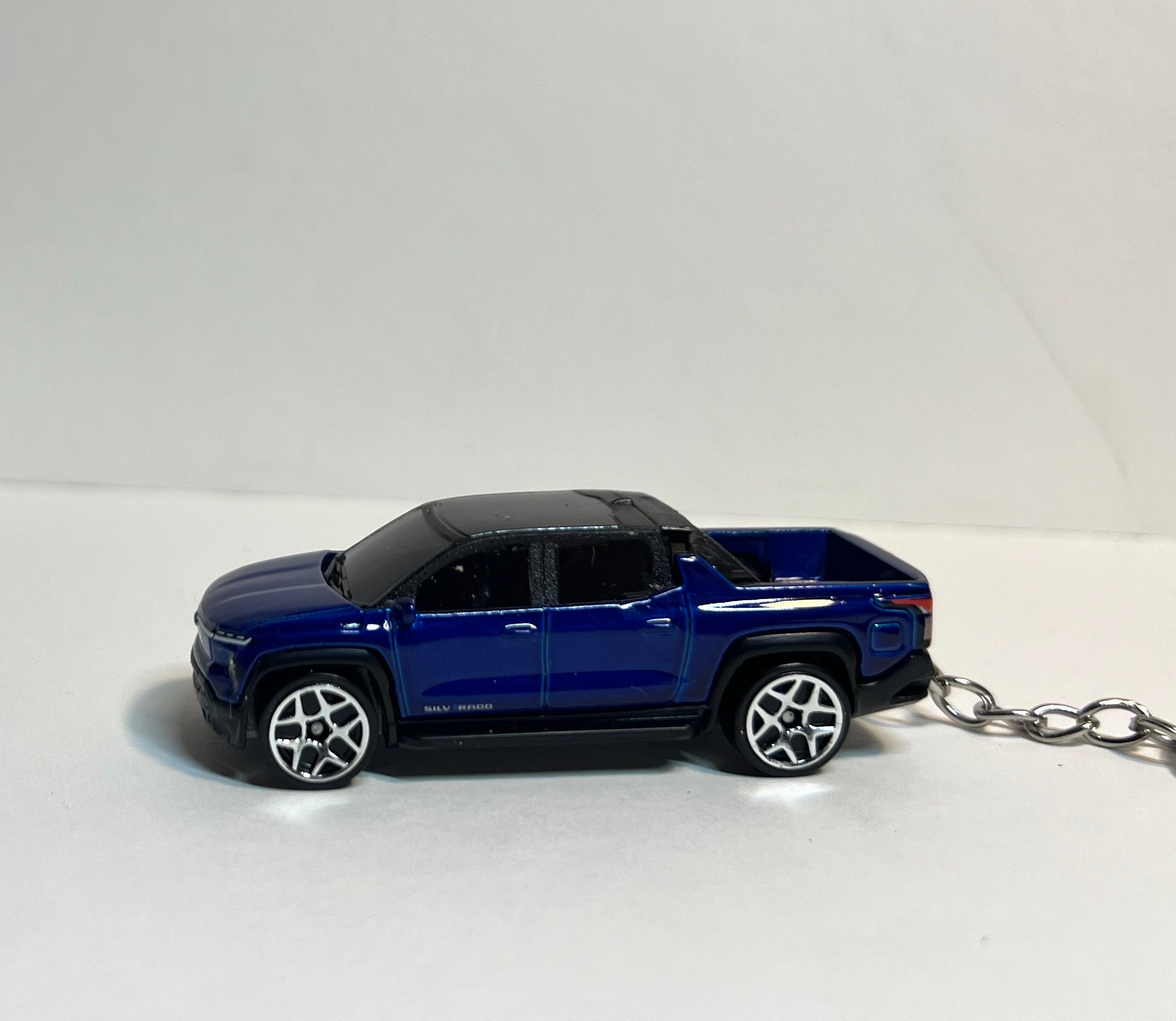 Hot Wheels Chevrolet EV RST Keychain - Etsy