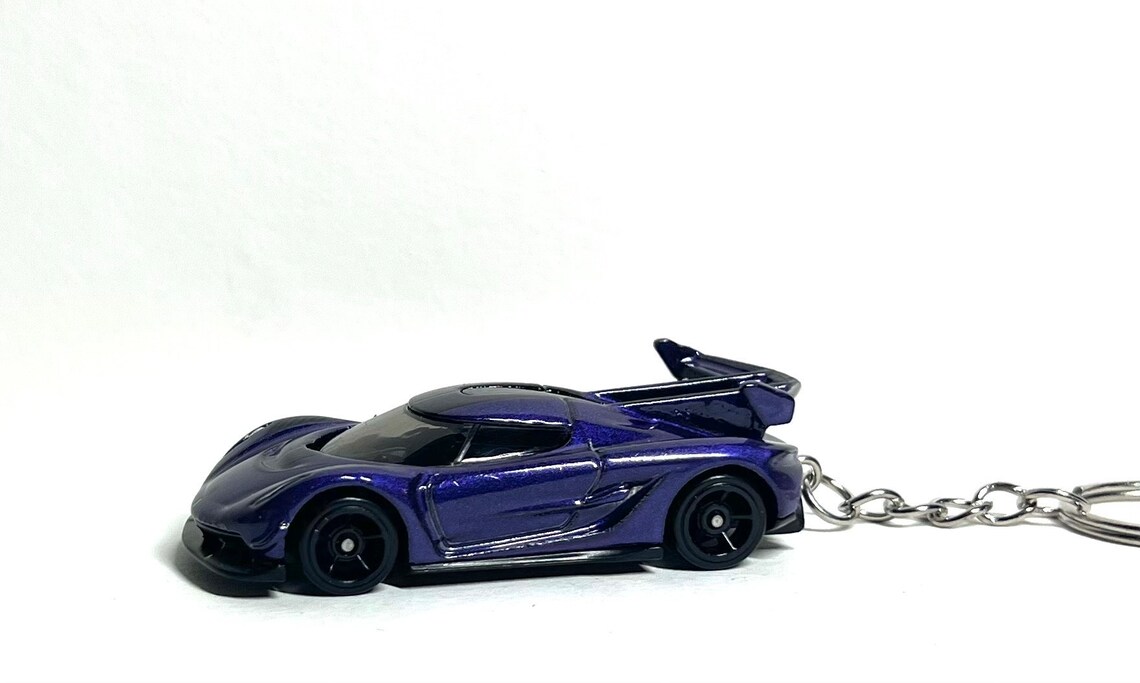 Hot Wheels Koenigsegg Jesko Keychain - Etsy