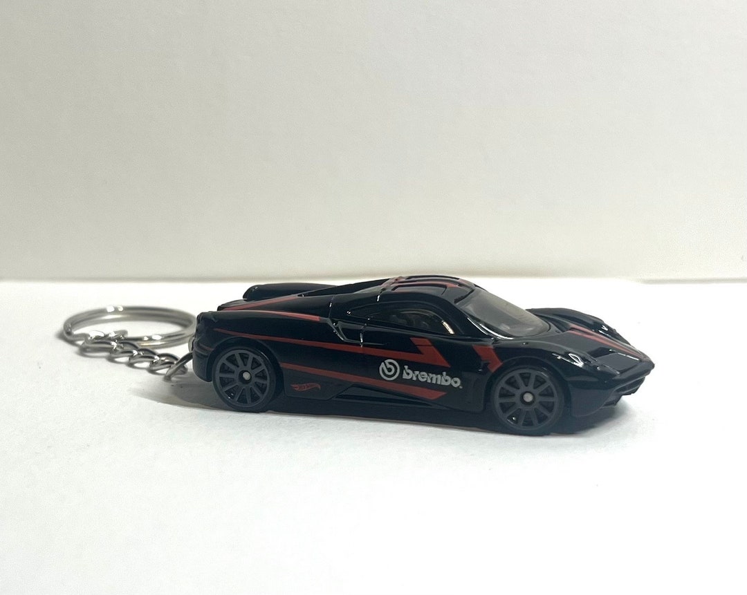 Hot Wheels Pagani Huayra (black/red) Keychain - Etsy
