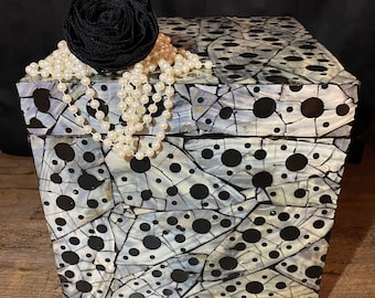 Pearl Storage Box - Etsy