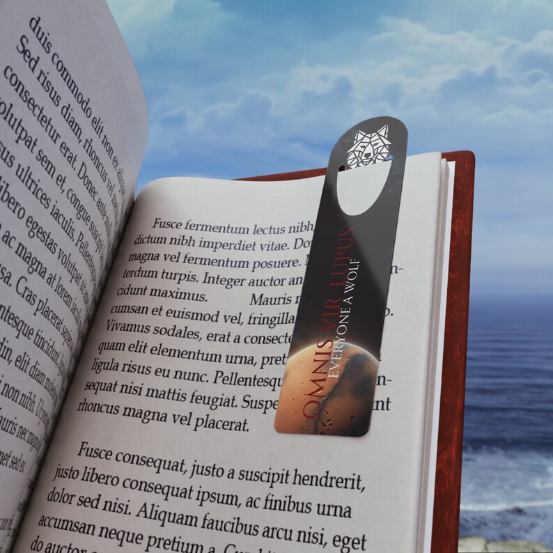 Omnis Vir Lupus Bookmark Howler Wolf Bookmark Red Rising Inspired ...