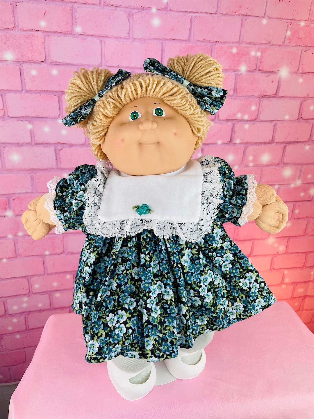 Cabbage Patch Kids Vintage Dolls 1983 Beige Loop Hair Girl Freckles ...