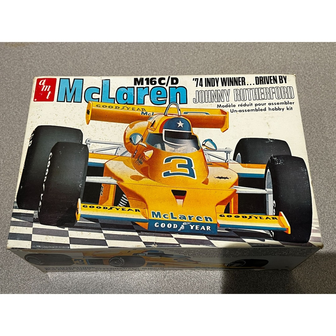 AMT 1:25 Mclaren M16C/D '74 Indy Winner Johnny Rutherford Model Kit ...