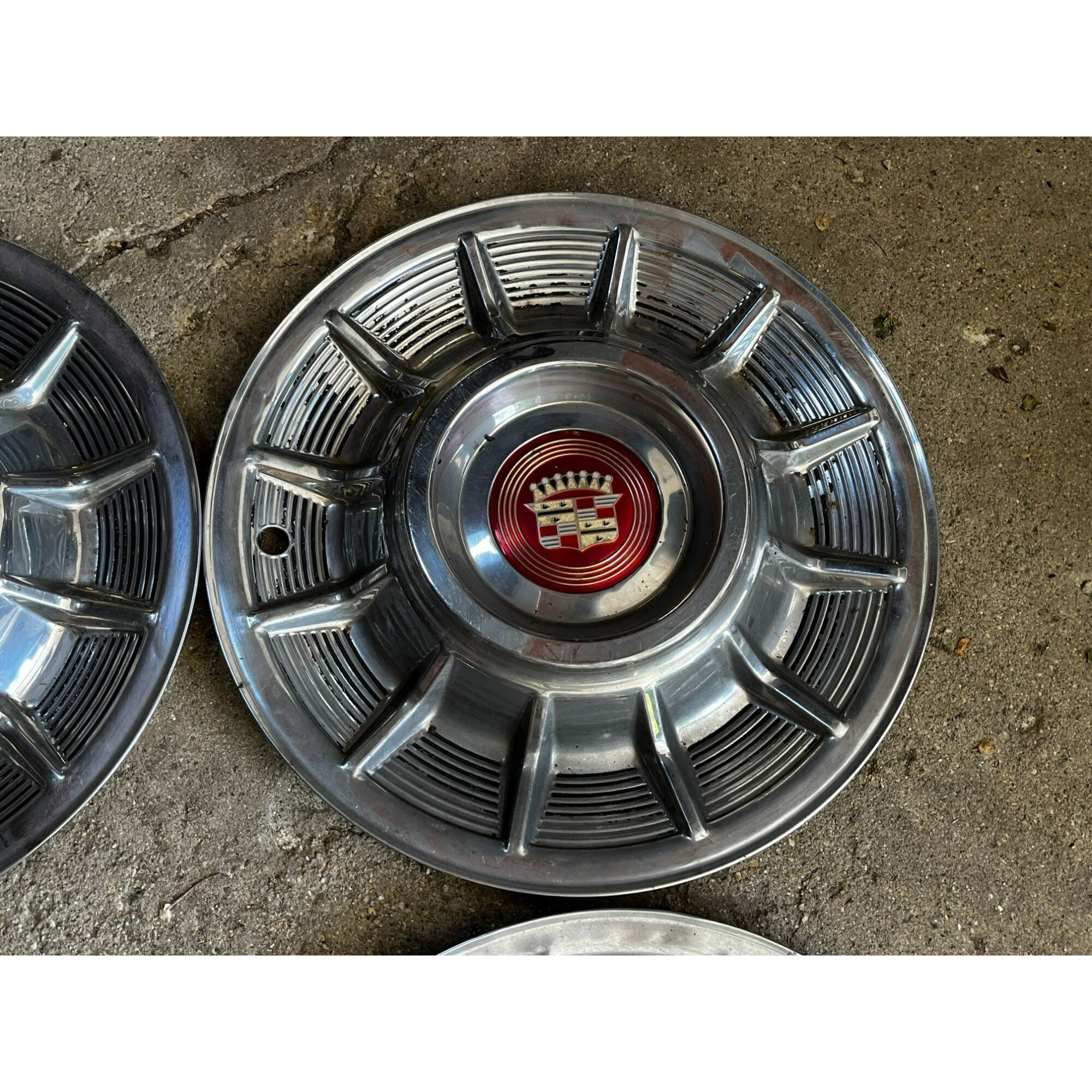 1957 57 Original Cadillac Hubcap Set With Center Medallion Oem - Etsy