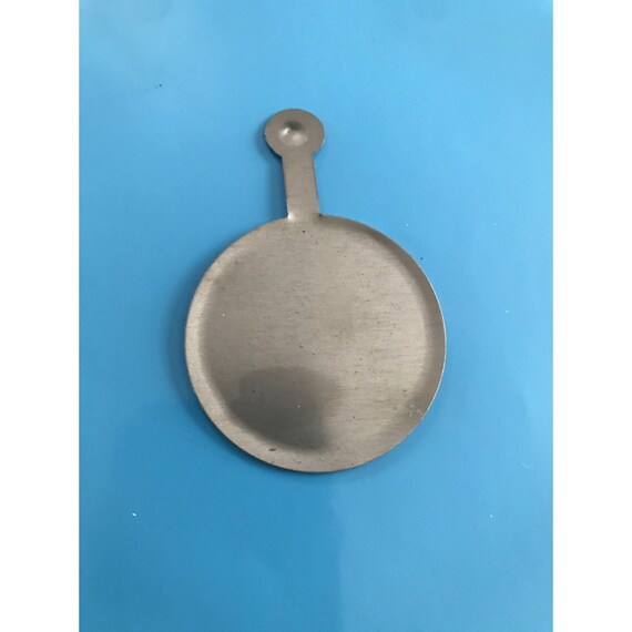 Vintage Red Puerto Rican Family Institute White Metal… - Gem