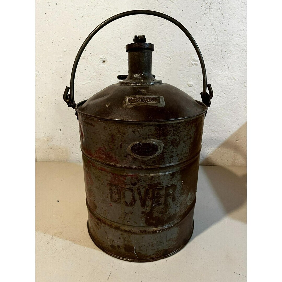 Vintage Dover Underwriters Laboratories Metal Safety Gas Can 5 Gallon ...