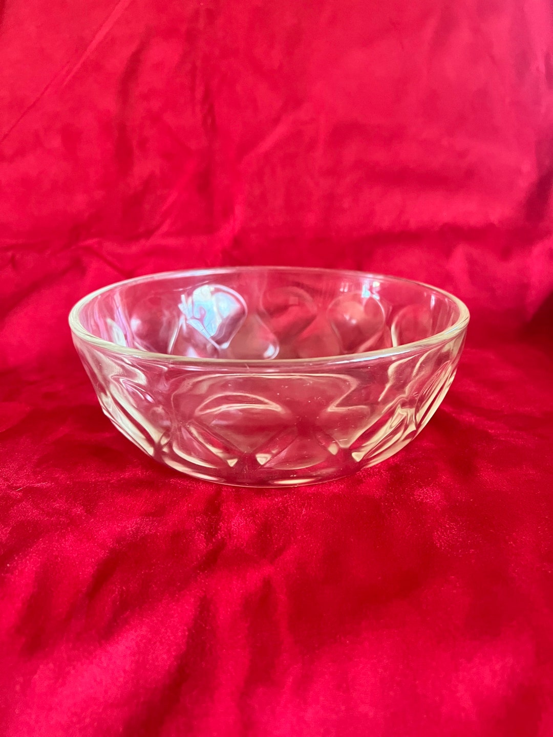 Vintage Pyrex Ovenware teardrop Mixing Bowl - Etsy