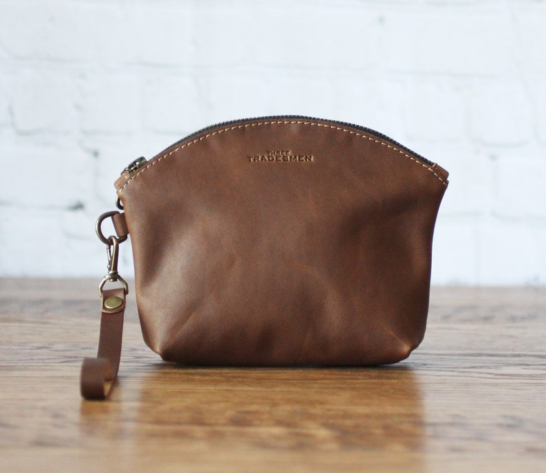 Handmade Curved Leather Zipper Pouch - Etsy