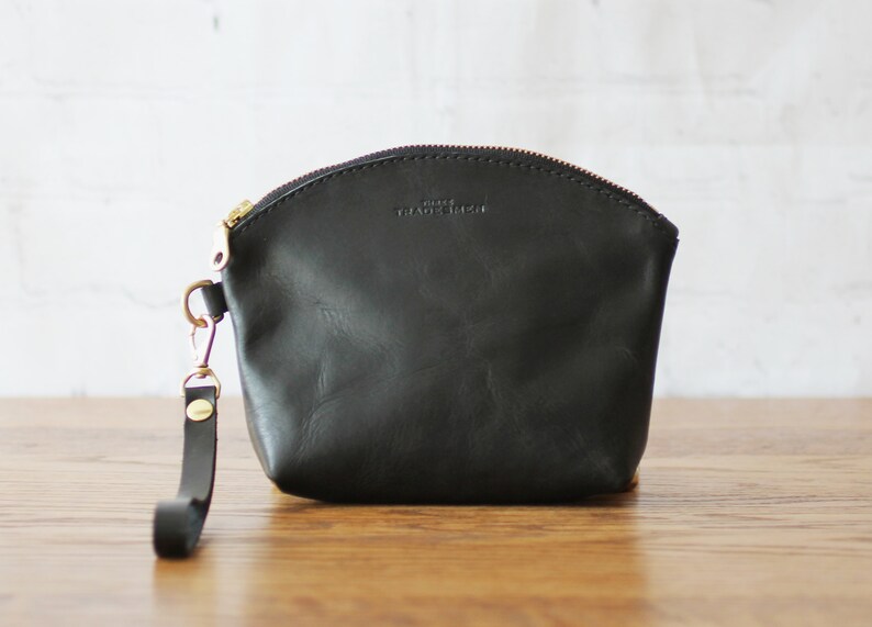 Handmade Curved Leather Zipper Pouch - Etsy