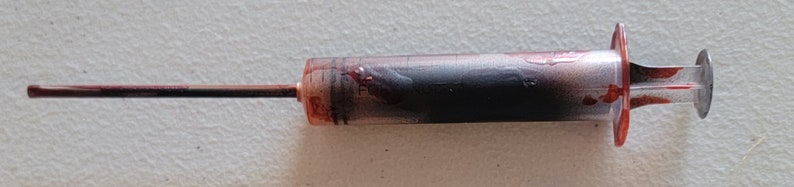 Bloody Syringe Prop for Haunted House Actors/scenes (moveable) - Etsy