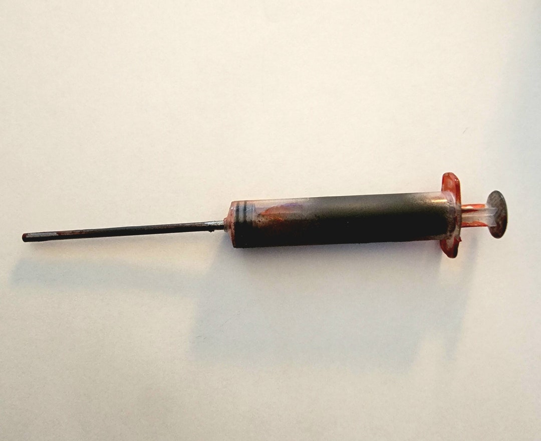 Bloody Syringe Prop for Haunted House Actors/scenes (moveable) - Etsy
