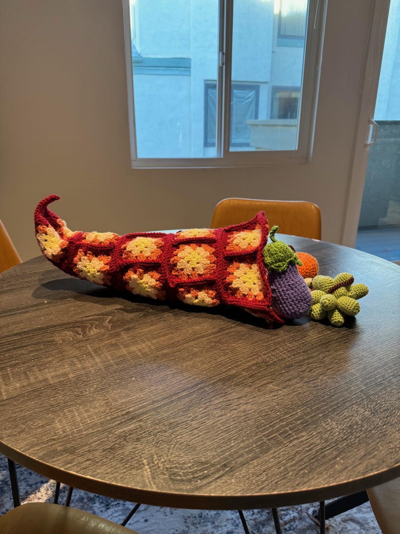 Crochet Pattern Cornucopia of Granny Squares Thanksgiving Table Decor ...